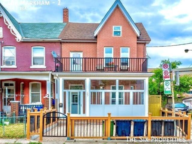 3 Br, 3 bath, Condo 167 Markham