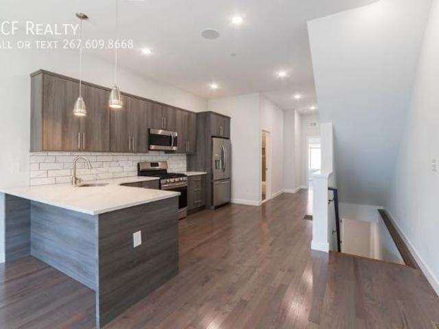 3 Br, 3 bath, Condo 1755 N Marshall Street