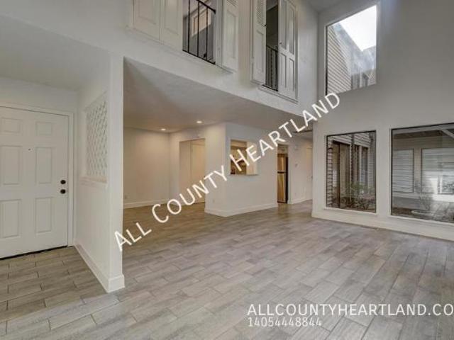 3 Br, 3 bath, Condo 2030 Three Star Rd