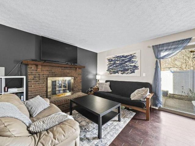 3 Br, 3 bath, Condo 2744 Saltergate Dr