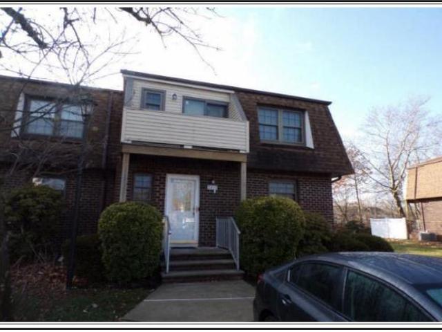 3 Br, 3 bath, Condo 2812 Kent Place