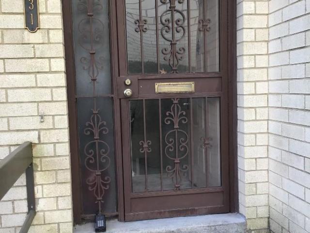 3 Br, 3 bath, Condo 2831 31st Pl NE