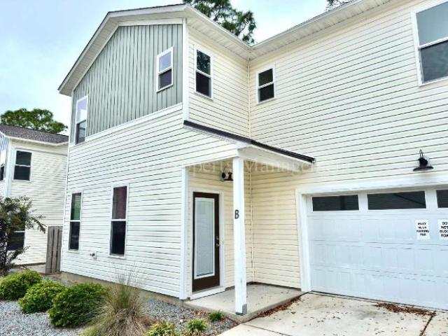 3 Br, 3 bath, Condo 2852 Worth Dr