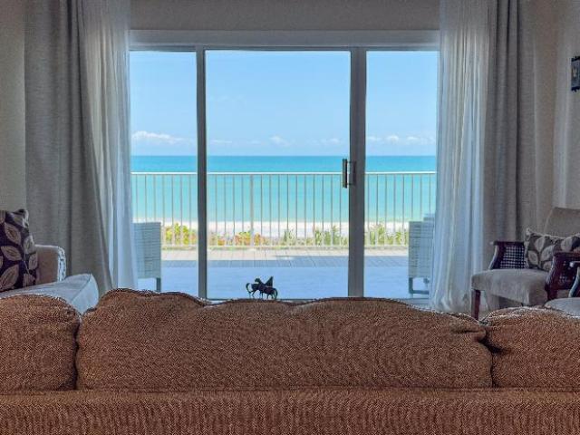 3 Br, 3 bath, Condo 3039 S Hwy A1a