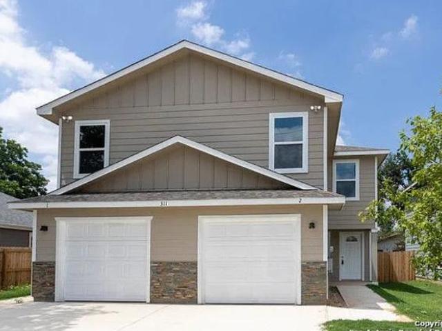 3 Br, 3 bath, Condo 311 Bundy St