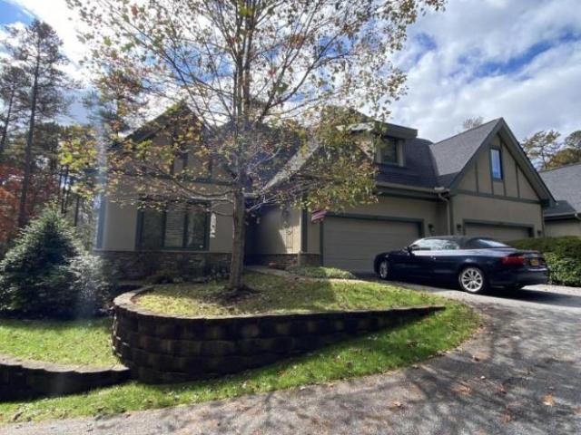 3 Br, 3 bath, Condo 31 Ridgetop Cir
