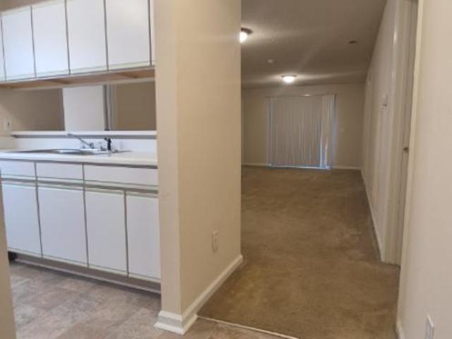 3 Br, 3 bath, Condo 320 Brownlea Dr