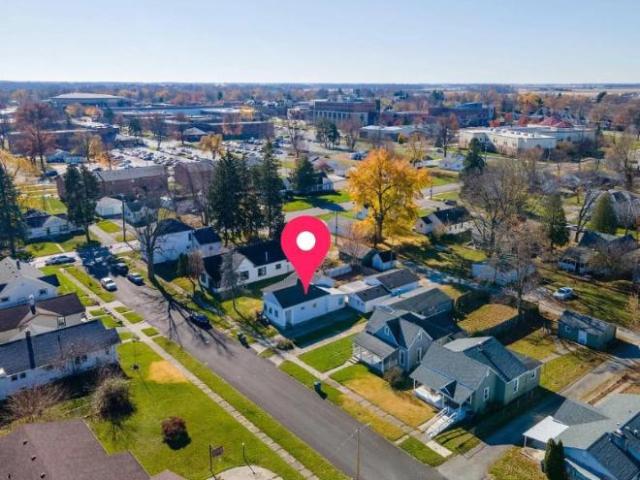 3 Br, 3 bath, Condo 3740 S Gallatin St
