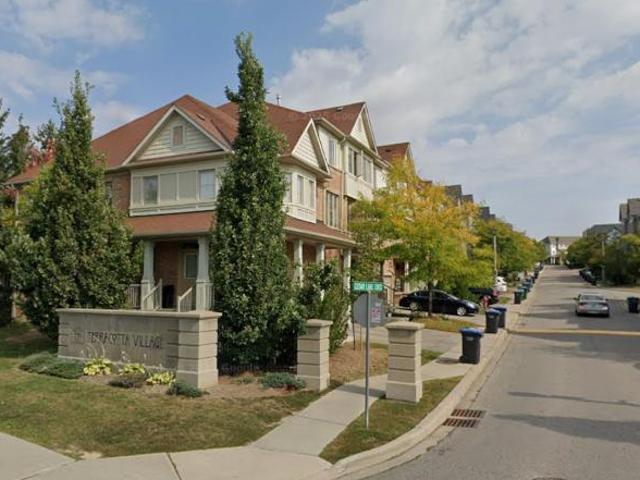3 Br, 3 bath, Other 6 Cedar Lake Crescent