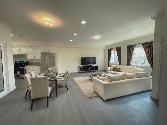 3 Br, 3 bath, Other 820 North Soldano Avenue