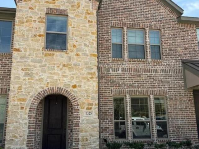 3 Br, 3 bath, Single Family Home 1325 Ethan Dr
