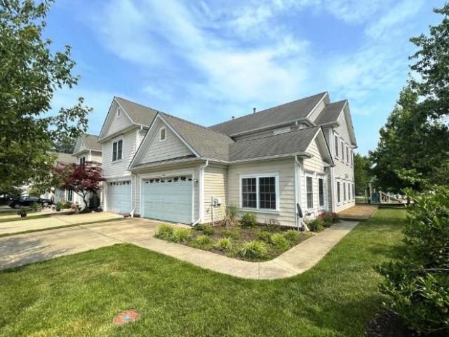 3 Br, 3 bath, Single Family Home 14276 Foxhall Rd