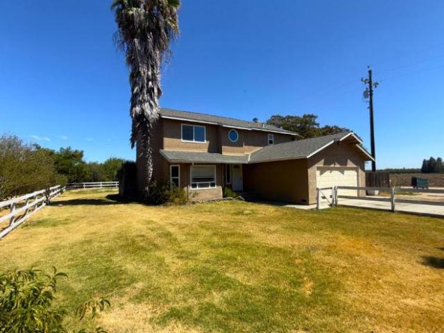 3 Br, 3 bath, Single Family Home 17800 Henry Rd