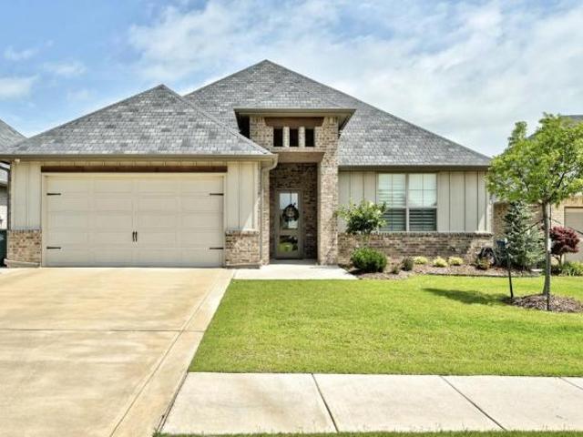 3 Br, 3 bath, Single Family Home 209 Pont De Normandie Ct