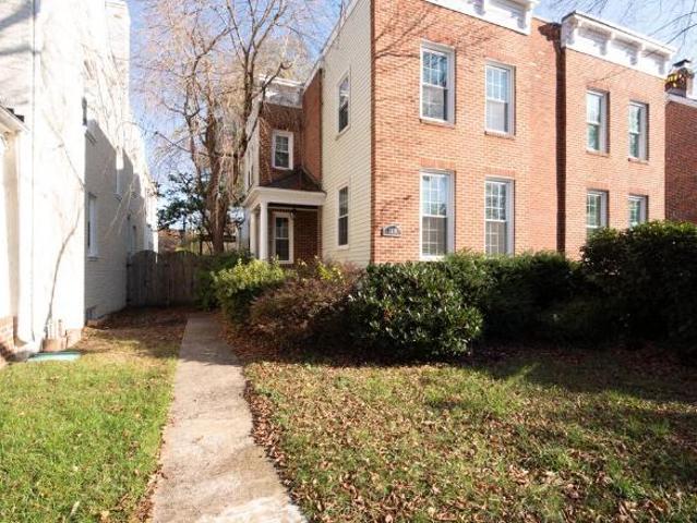 3 Br, 3 bath, Single Family Home 3120 Grove Avenue