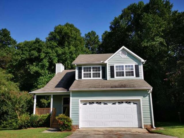 3 Br, 3 bath, Single Family Home 909 Perry Howard Rd