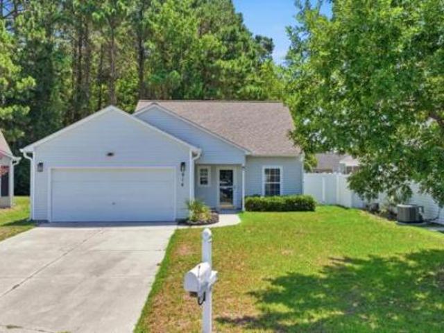 3 Br, 3 bath, Single Family Home 914 Bur Oak Ct