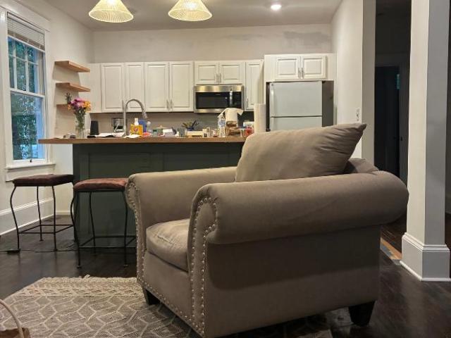 3 Br, 3 bath, Single Family 1401 Grace St