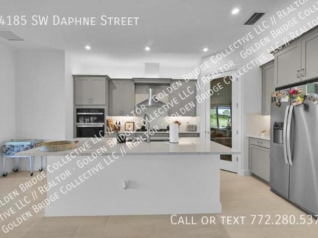 3 Br, 3 bath, Single Family 14185 SW Daphne Street