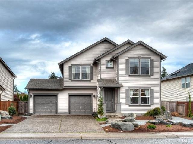 3 Br, 3 bath, Single Family 14308 48th Dr SE