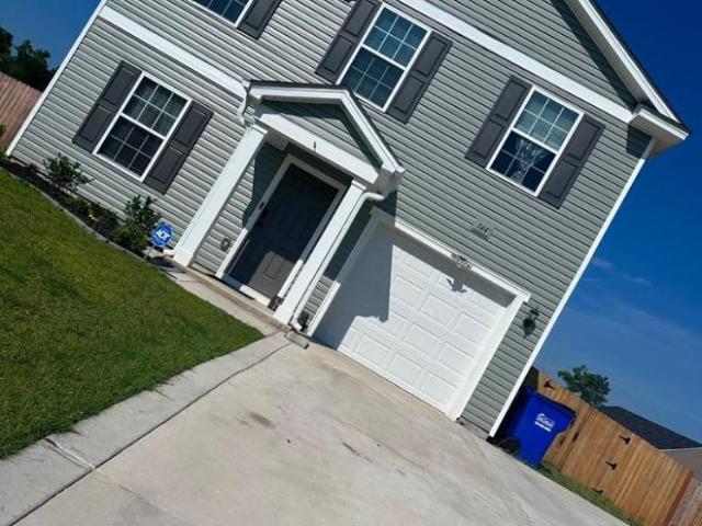 3 Br, 3 bath, Single Family 144 Hornet Dr