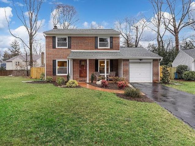 3 Br, 3 bath, Single Family 1505 Thayer Dr
