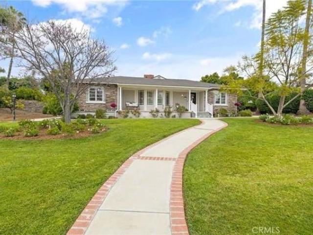 3 Br, 3 bath, Single Family 15155 El Soneto