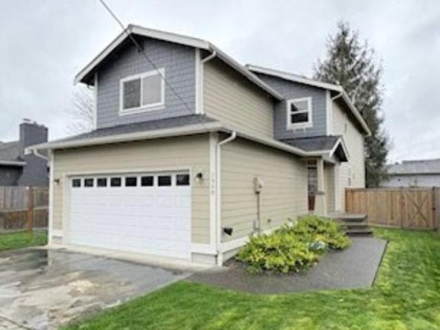 3 Br, 3 bath, Single Family 1540 Florence Street