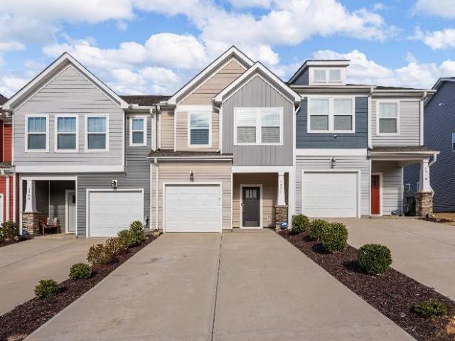 3 Br, 3 bath, Single Family 1550 Rivermeade Dr