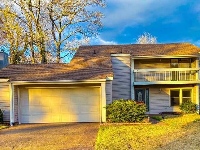 3 Br, 3 bath, Single Family 1556 Beachview Drive