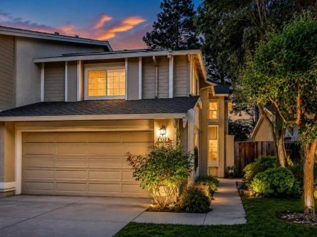 3 Br, 3 bath, Single Family 1558 Trimingham Dr