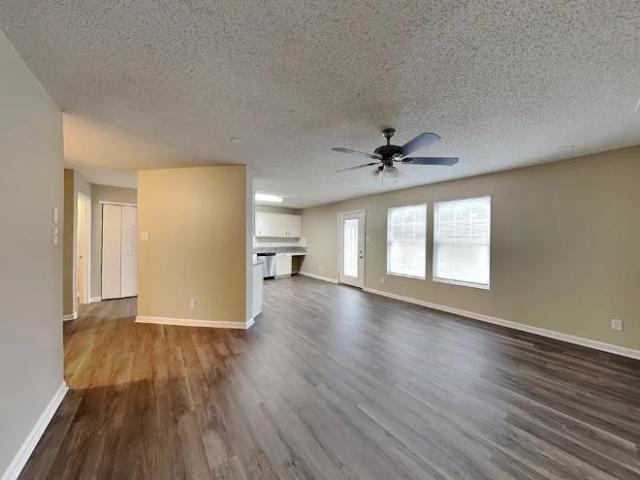 3 Br, 3 bath, Single Family 1590 Matthew Allen Cir