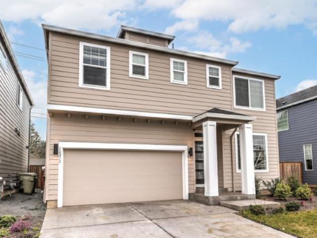 3 Br, 3 bath, Single Family 16212 SW Vance Ln