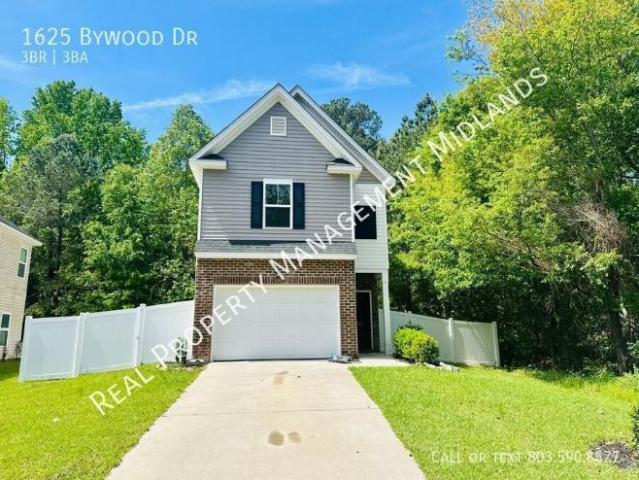 3 Br, 3 bath, Single Family 1625 Bywood Dr