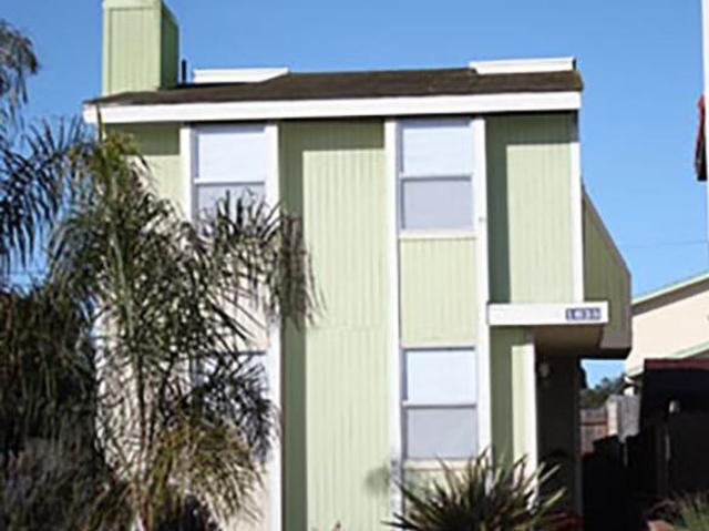 3 Br, 3 bath, Single Family 1635 18th St