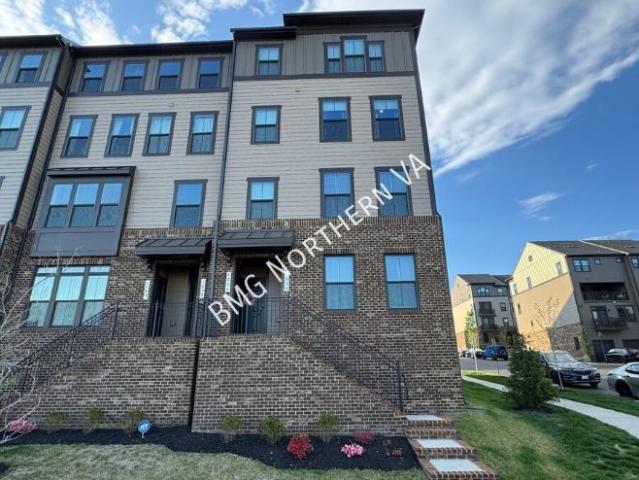 3 Br, 3 bath, Single Family 1636 Kirkman St