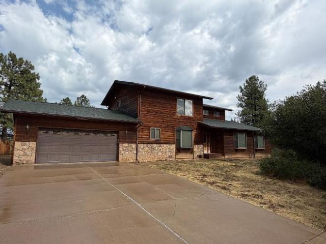 3 Br, 3 bath, Single Family 16 King Mountain
