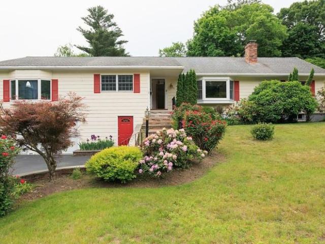 3 Br, 3 bath, Single Family 16 Westwood Rd