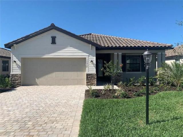 3 Br, 3 bath, Single Family 17212 Blue Ridge Pl