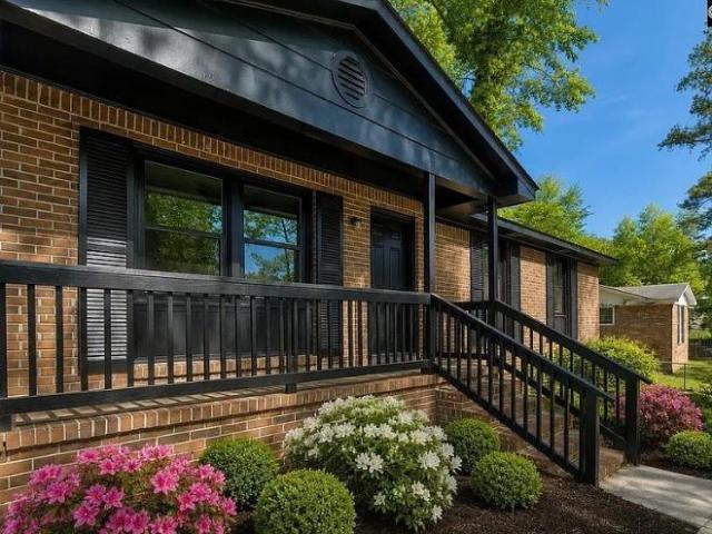 3 Br, 3 bath, Single Family 17307 Beretta Bend Dr
