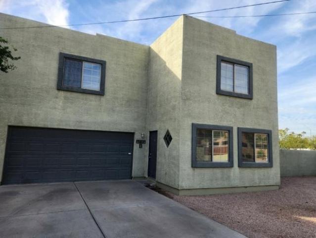 3 Br, 3 bath, Single Family 1731 E Cambridge Avenue