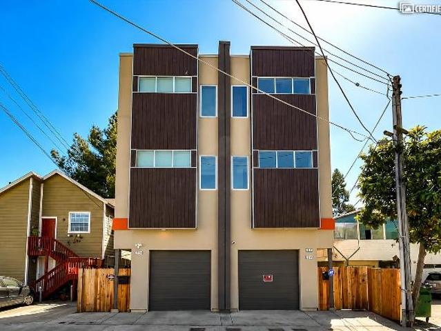 3 Br, 3 bath, Single Family 1814 Solons Aly
