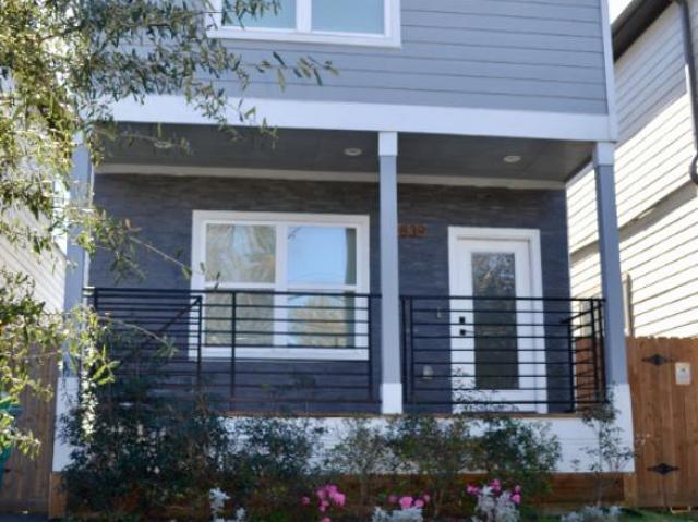 3 Br, 3 bath, Single Family 1839 Dewalt Street