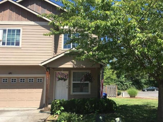 3 Br, 3 bath, Single Family 1851 SE Centurion Way