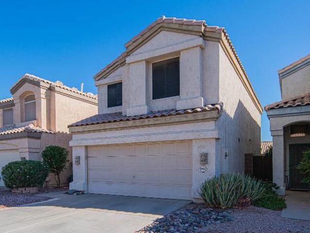 3 Br, 3 bath, Single Family 18617 N 35th St