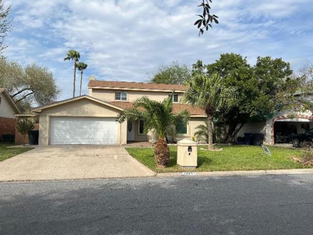 3 Br, 3 bath, Single Family 1924 W Iris Ave