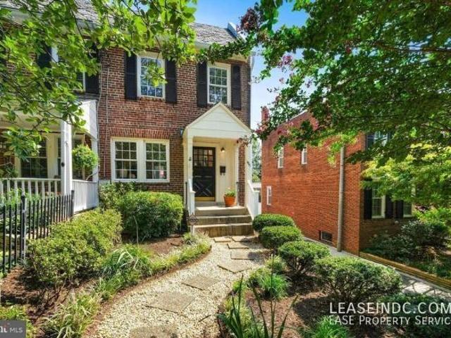 3 Br, 3 bath, Single Family 1941 39th Street NW