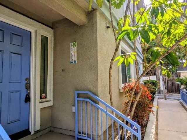 3 Br, 3 bath, Single Family 1968 Cherry Ave