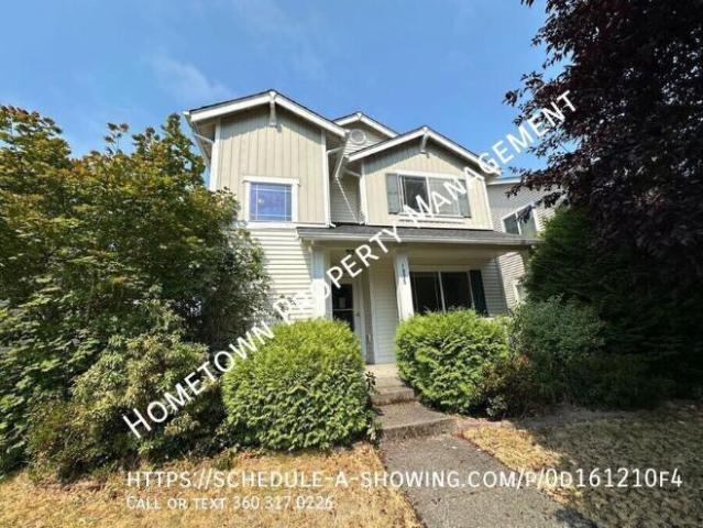 3 Br, 3 bath, Single Family 1975 Jensen Ave