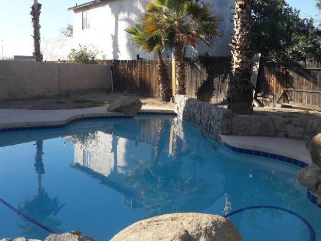 3 Br, 3 bath, Single Family 19835 N 8th Place